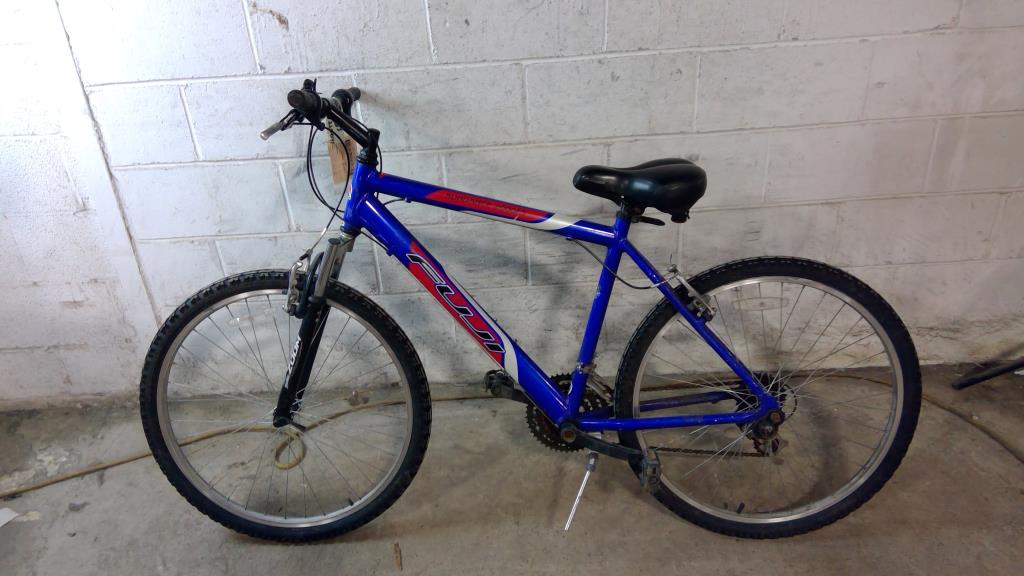 Fuji Sundance 2000FS Bike | Property Room