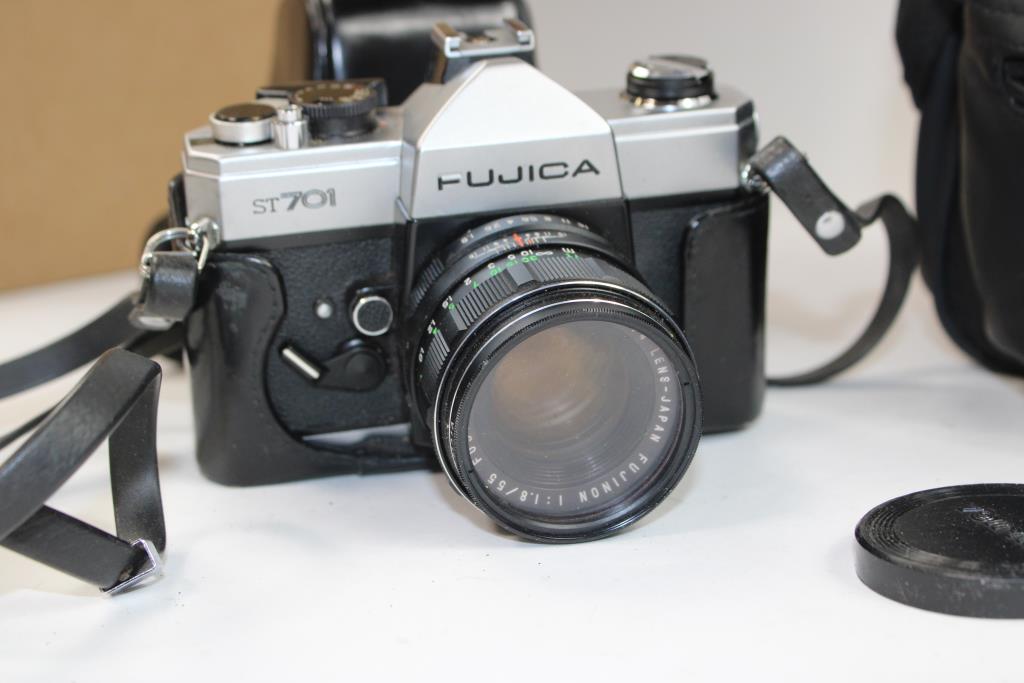 Fujica St701 Film Camera With Case, Bag, And Light Attachment ...