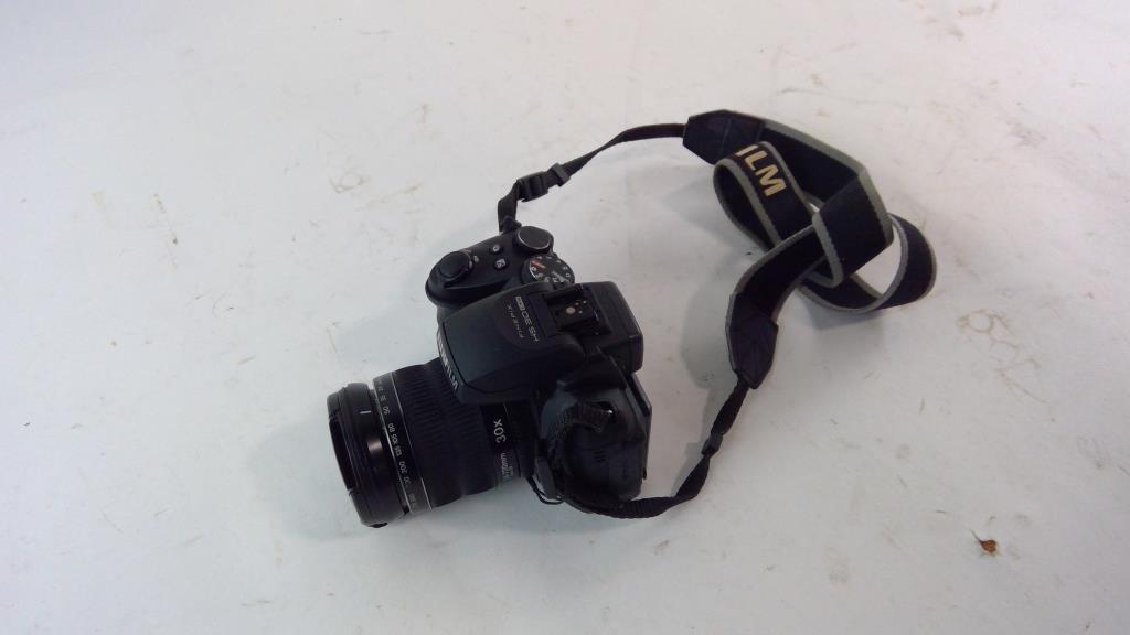 Fujifilm Finepix HS 30 EXR 35mm SLR Camera | Property Room
