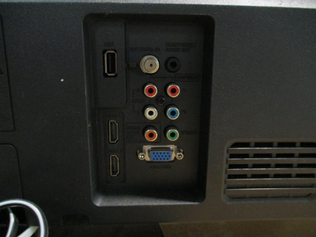 Funai 32" Flat TV | Property Room