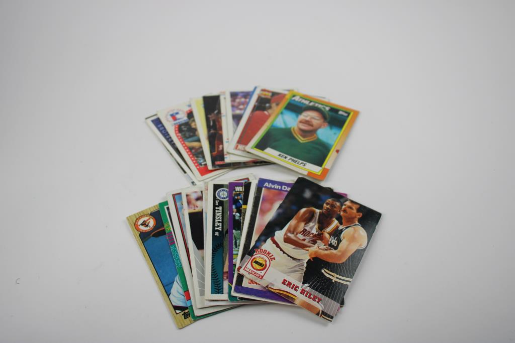 Funko Pop MLB Mariners Rodriguez Figurines, Sky Box NBA Houston Eric ...