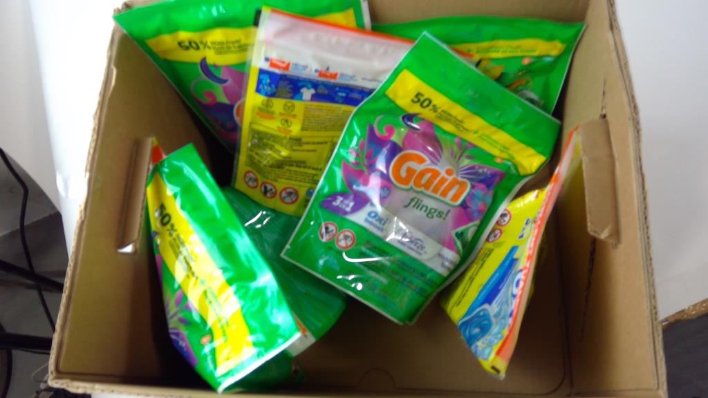 Gains And Tide Oxi Clean Detergent, 3+ Pieces | Property Room