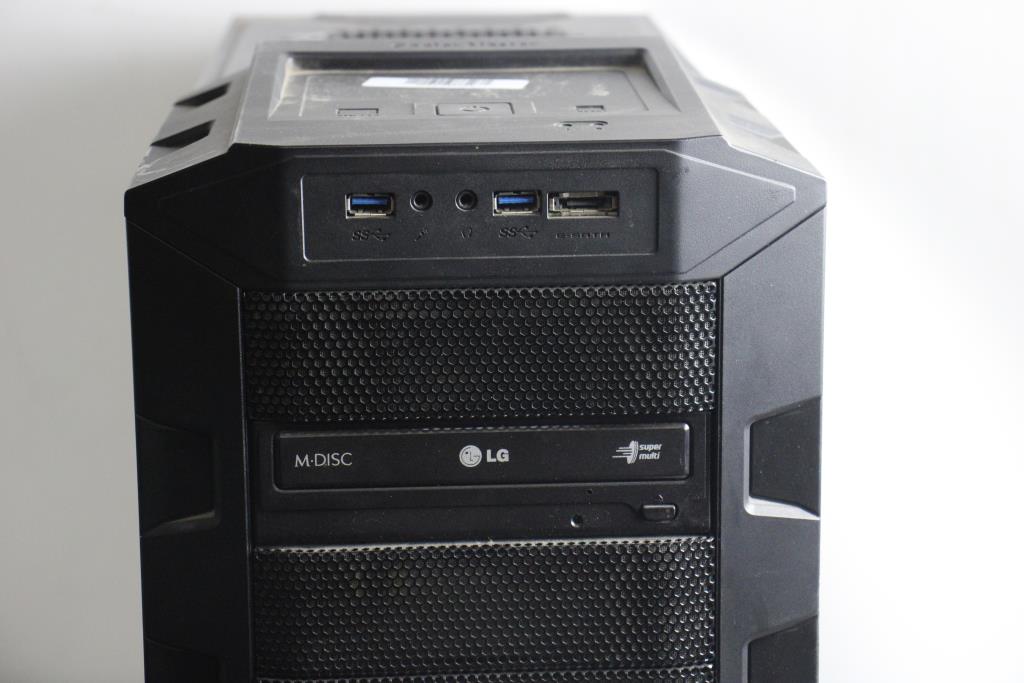 Gaming Desktop Computer | Property Room