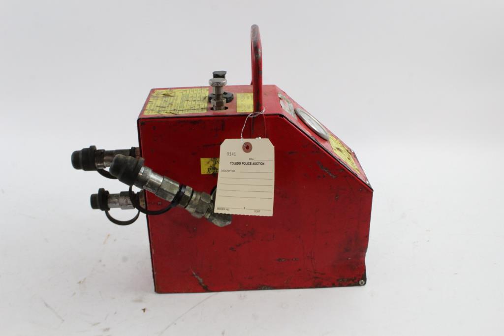 General Machine Products Hydraulic Capstan Pump | Property Room General Machine Products Hydraulic Capstan Pump | Property Room
