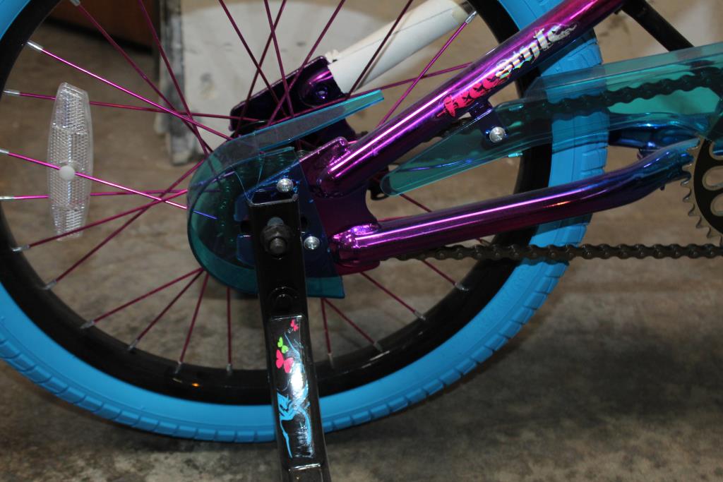 Genesis 18" Illusion Kids Girl's Bike, Blue/Purple | Property Room