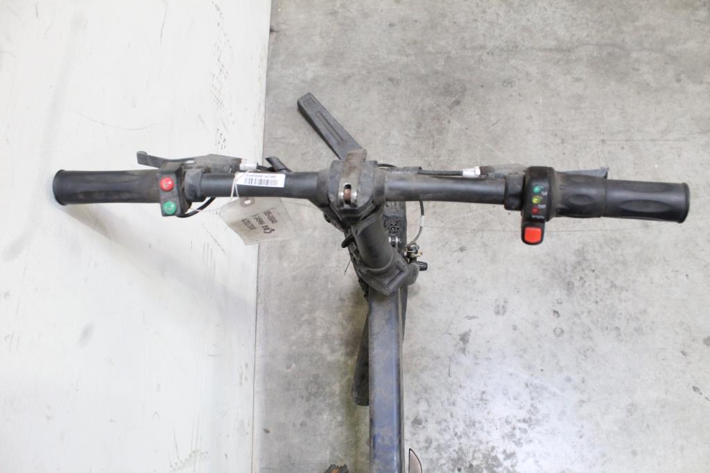 Genesis B1 Commuter Folding Electric Bicycle | Property Room