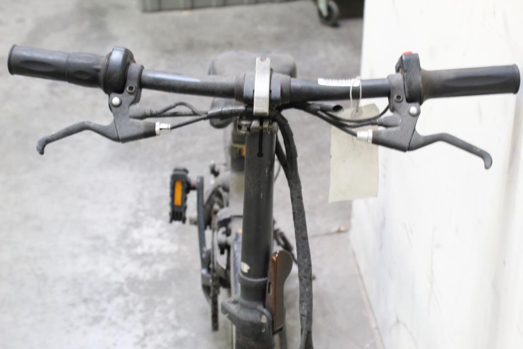 Genesis B1 Commuter Folding Electric Bicycle | Property Room