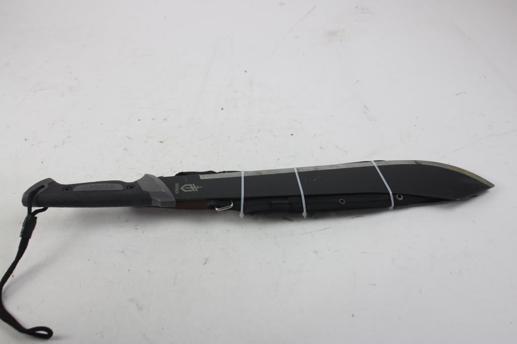 Gerber, Oudoor Edge, Knife, 2 Pieces | Property Room