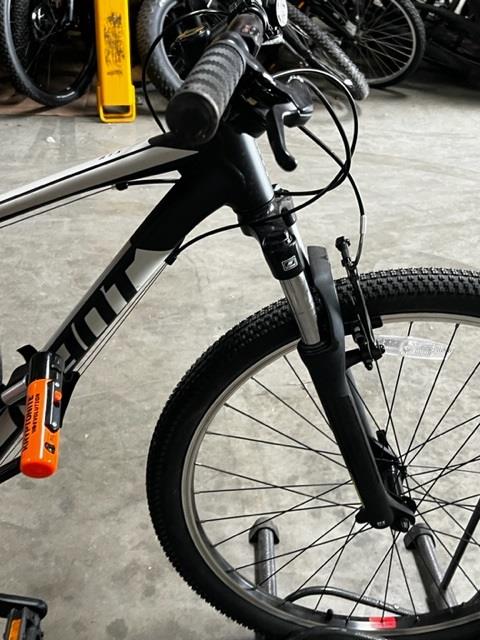 Giant ATX Mountain Bike | Property Room