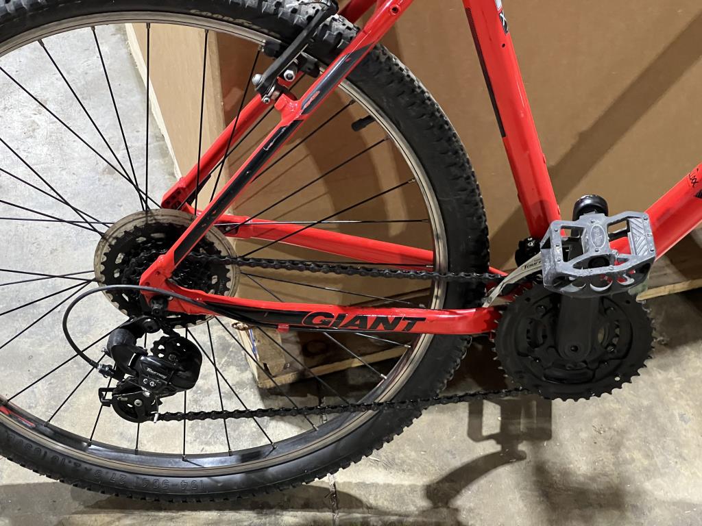 Giant Mountain Bike | Property Room
