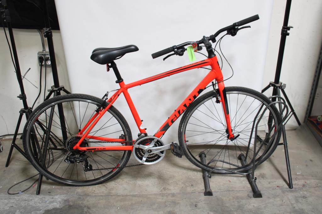 Giant Mountain Bike | Property Room