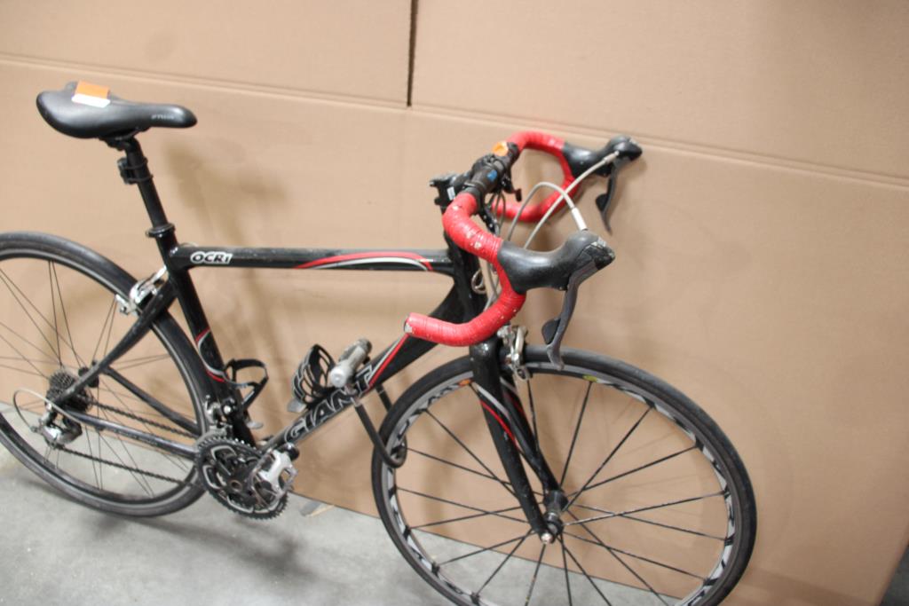 Giant OCR1 Road Bike | Property Room