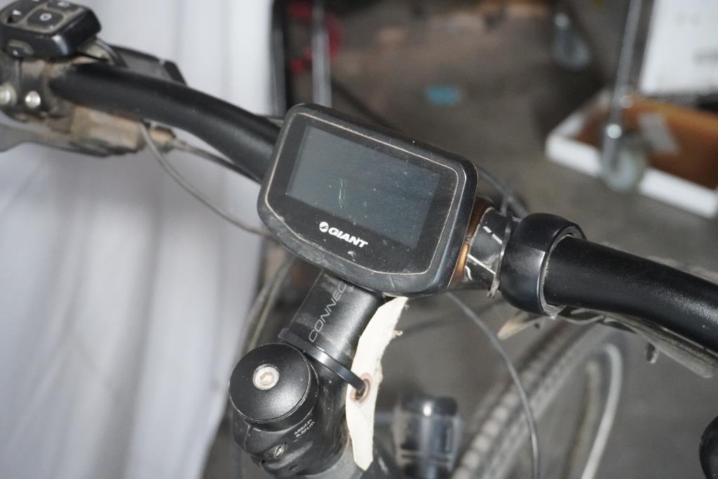 Giant Quick-E E-Bike | Property Room