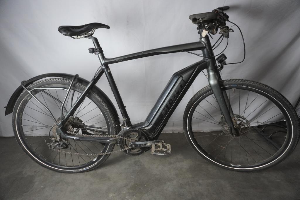 Giant Quick-E E-Bike | Property Room