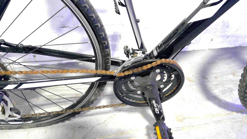 Giant Roam Hybrid Bike | Property Room