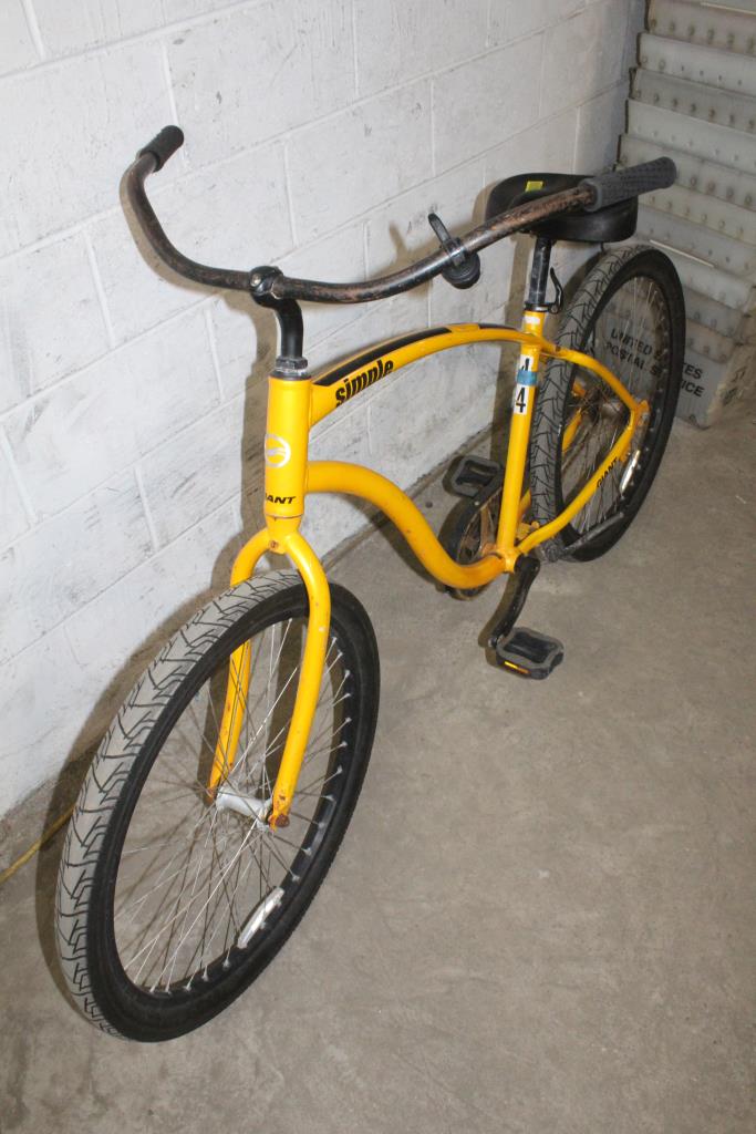 Giant Simple Beach Bike | Property Room
