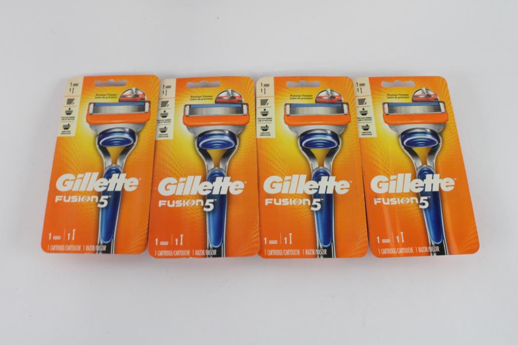 Gillette Fusion 5 Razor Handles With Cartridge, 4 Pieces | Property Room