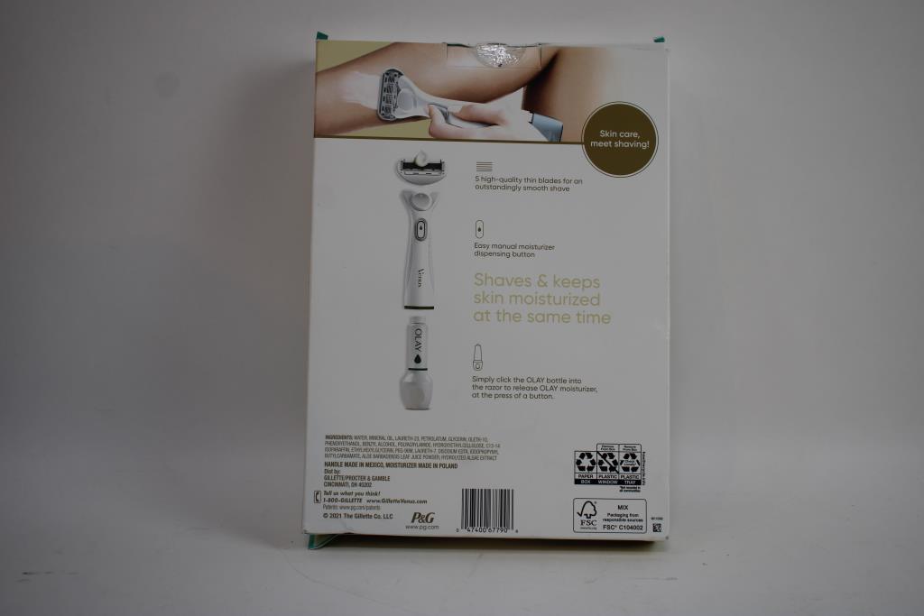 Gillette Venus Radiant Skin Seaweed & Aloe Razor Set | Property Room