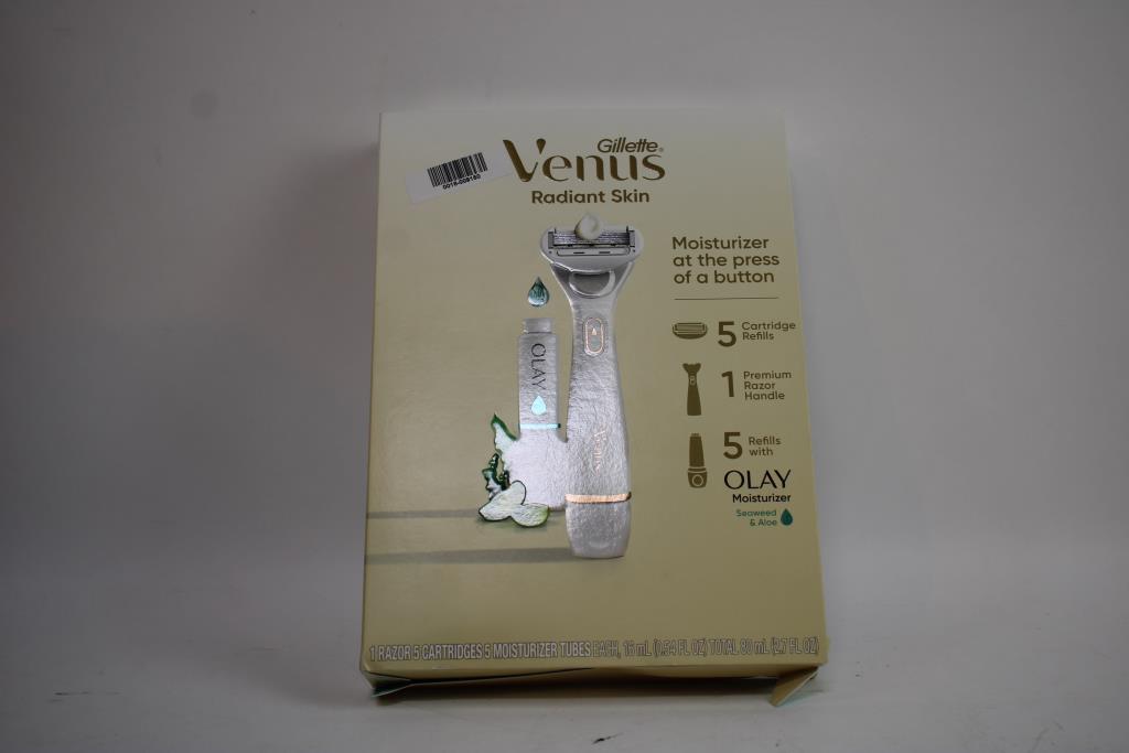 Gillette Venus Radiant Skin Seaweed & Aloe Razor Set | Property Room