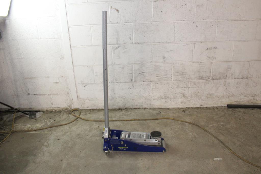 Online Vehicle Auctions | Cars, Trucks & More | PropertyRoom.com