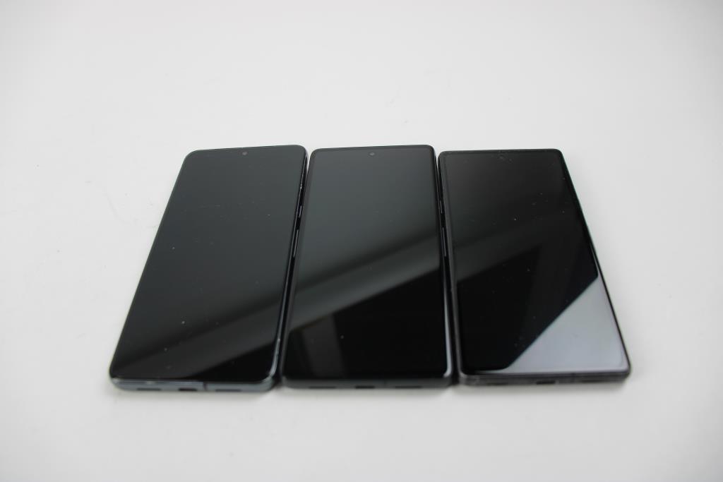 Google Cell Phone Lot, 3 Pieces, Sold For Parts | Property Room