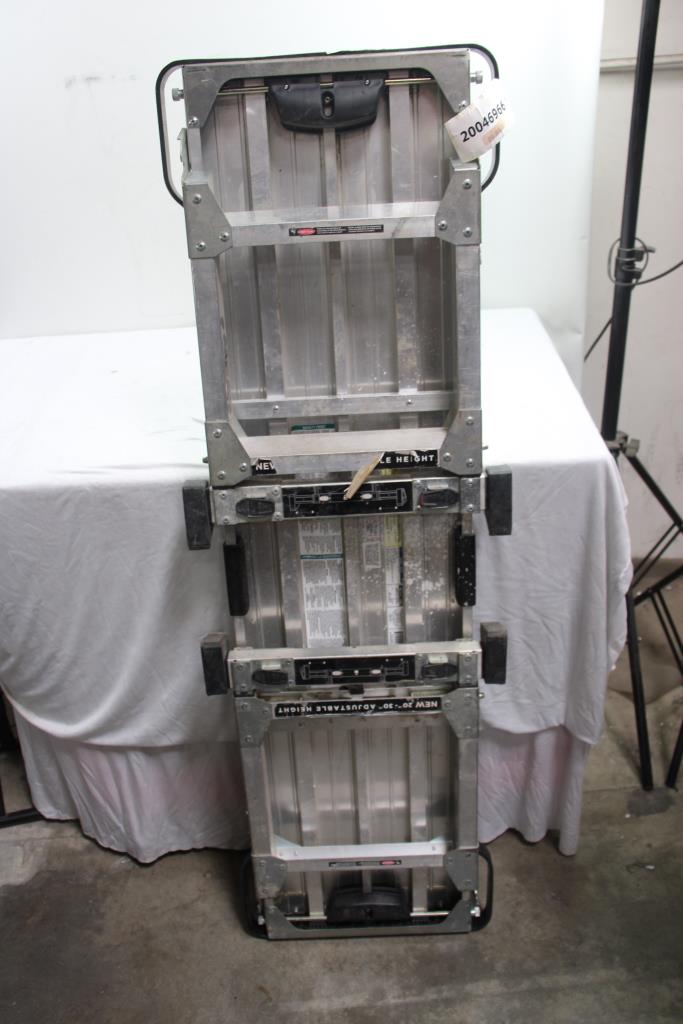 Gorilla Ladder Adjustable Height Pro Alumnum Folding Work Platform ...