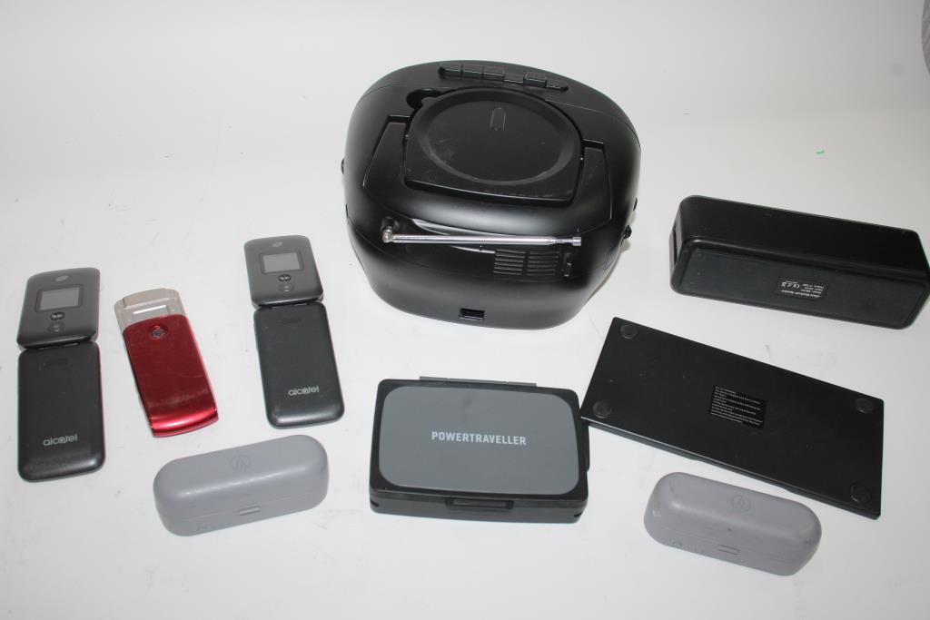 Gpx Radio Boombox, Brookstone Wireless Keyboard And Other | Property Room