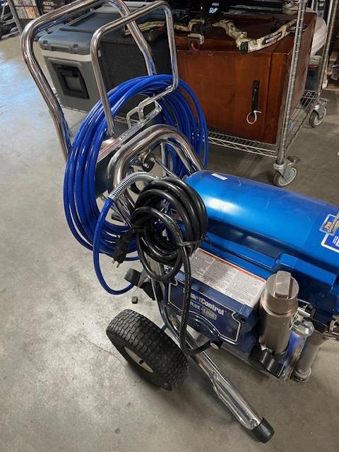 Graco Ultimate MX II 795 Electric Paint Sprayer | Property Room