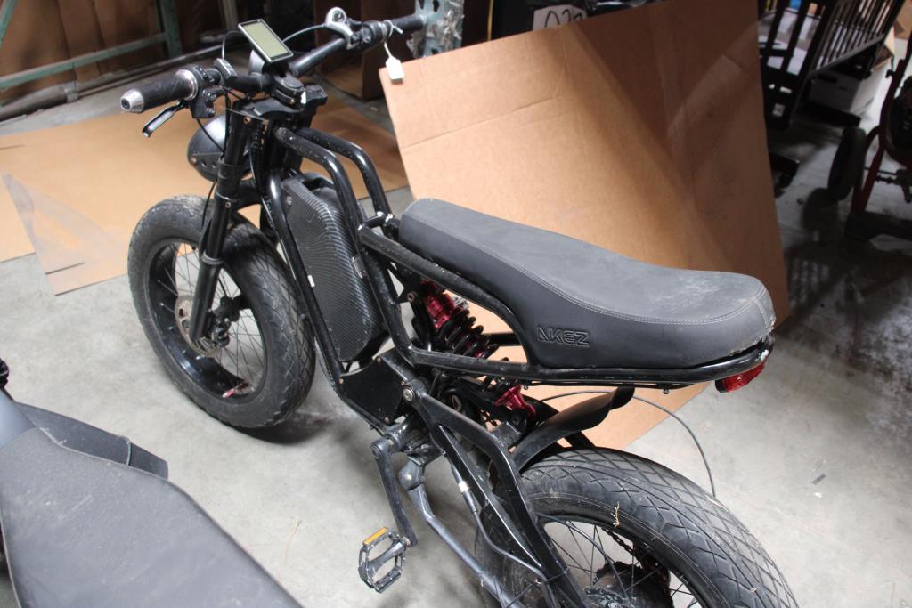 Group Of 6 Used E-Bikes | Property Room