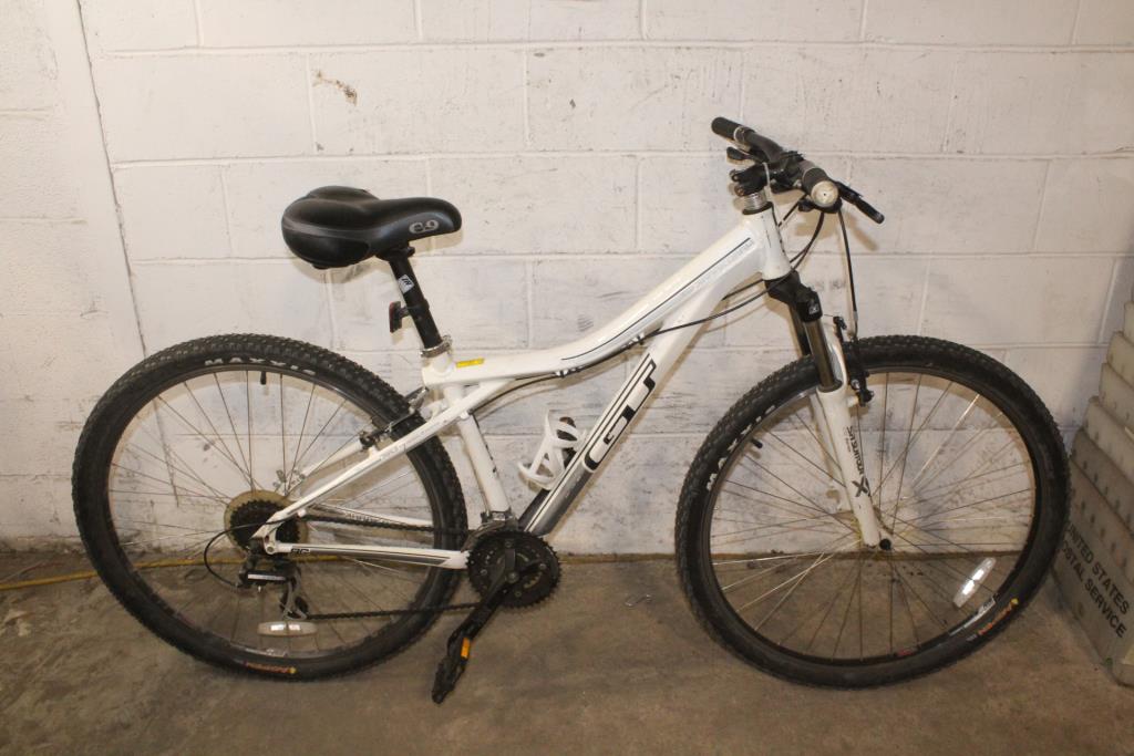 GT Karakoram Womens Mountain Bike | Property Room