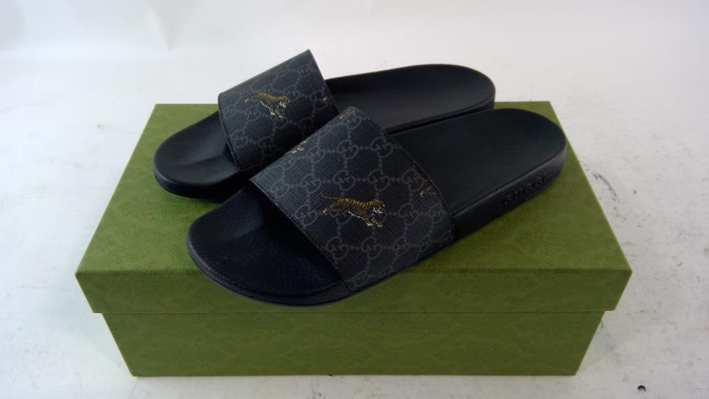 Guccci X Supreme Mens Shoes, Size 11 | Property Room