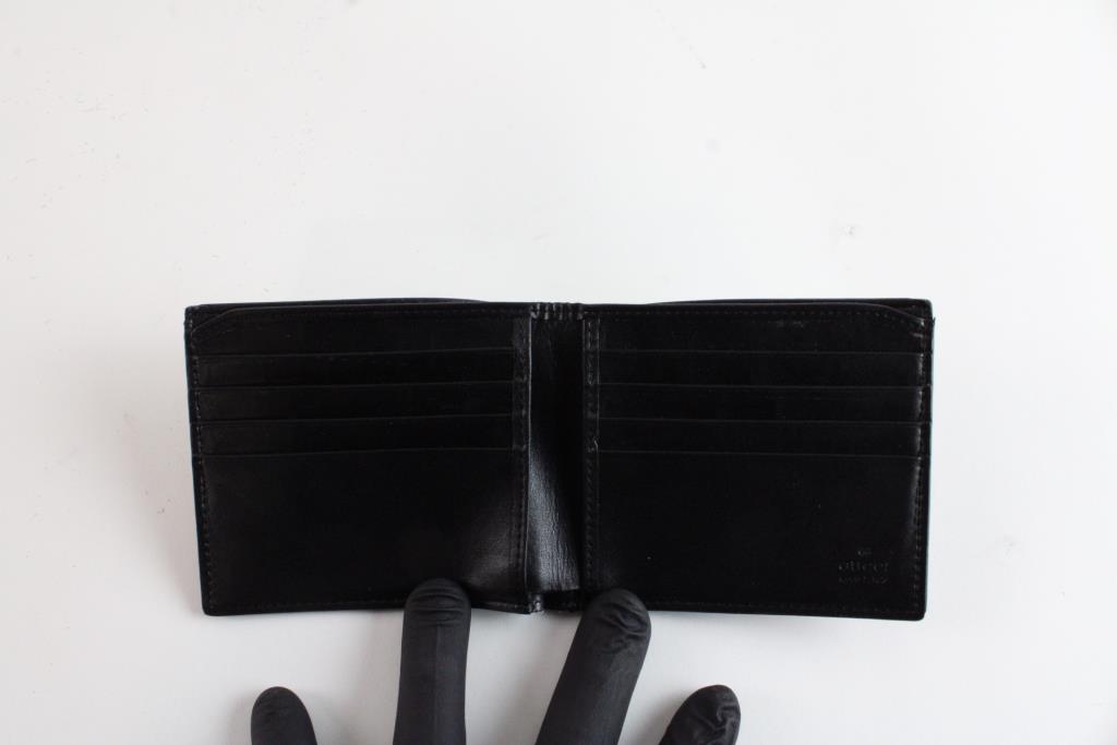 Gucci Bifold GG Supreme Wolf Wallet | Property Room