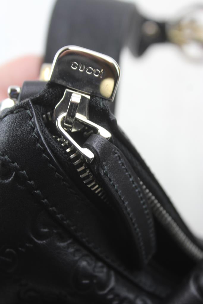 Gucci Signature Handbag | Property Room