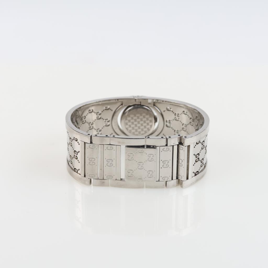 Gucci Twirl Bangle 0.16cts TW Diamond Watch - Evaluated By Our ...