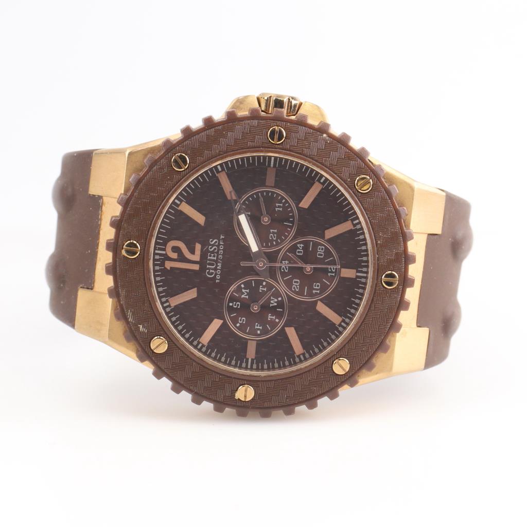 Guess Brown Rubber Quartz Watch With Brown Dial | Property Room