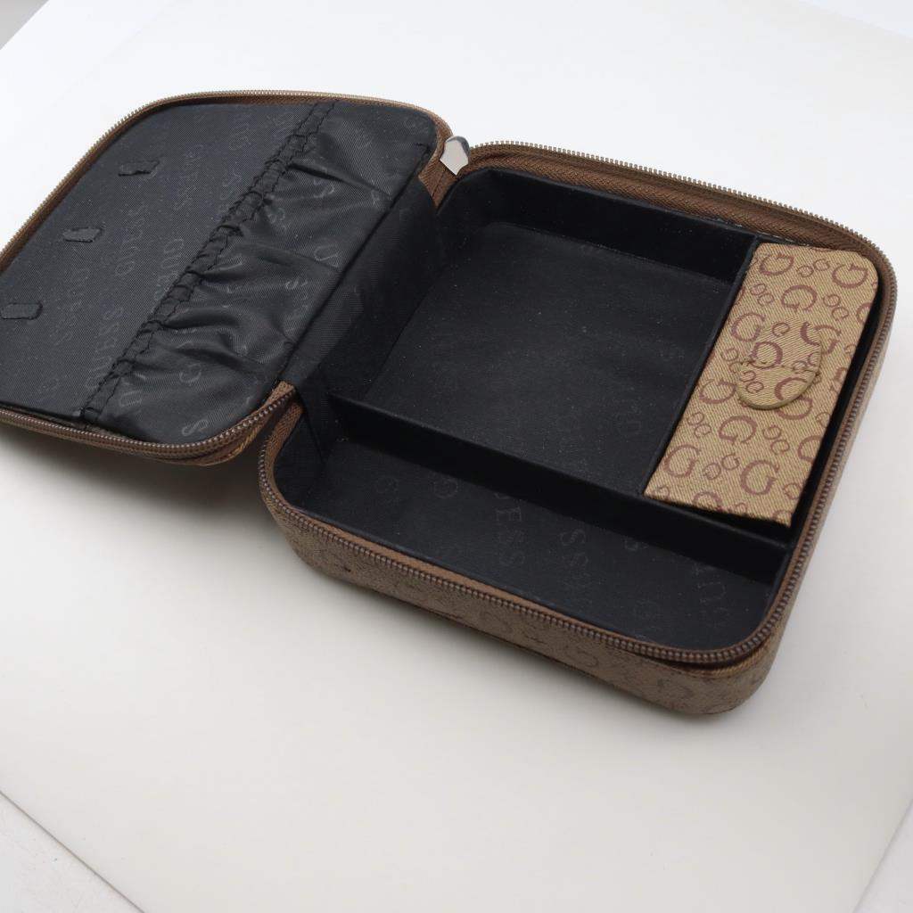 Guess Travel Jewelry Case | Property Room