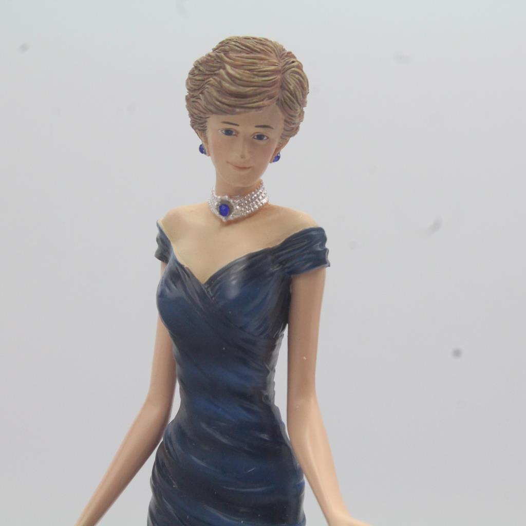 Hamilton Collection Princess Diana Collectible Figurine | Property Room