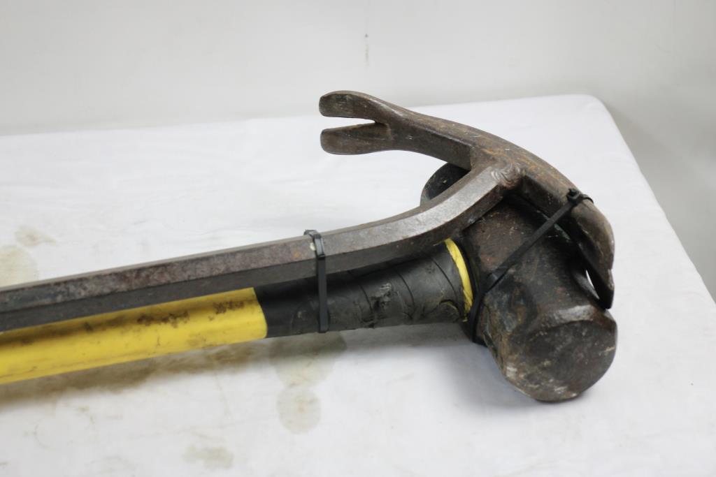 Hammer 10 Lb, Pry Bar | Property Room
