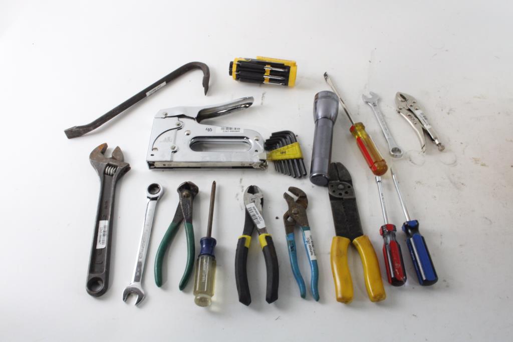 Hand Tool Lot, 15+ Pieces | Property Room