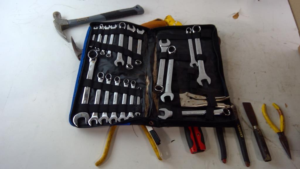 Hand Tools, 15+ Pieces | Property Room