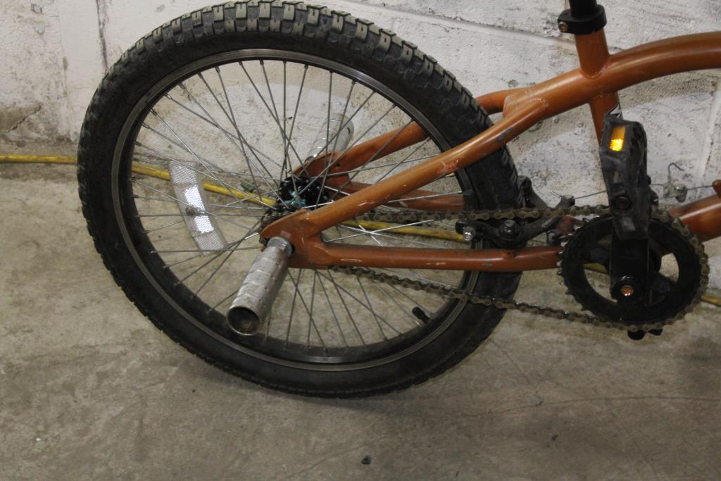 Haro Backtrail X3 BMX Bike | Property Room