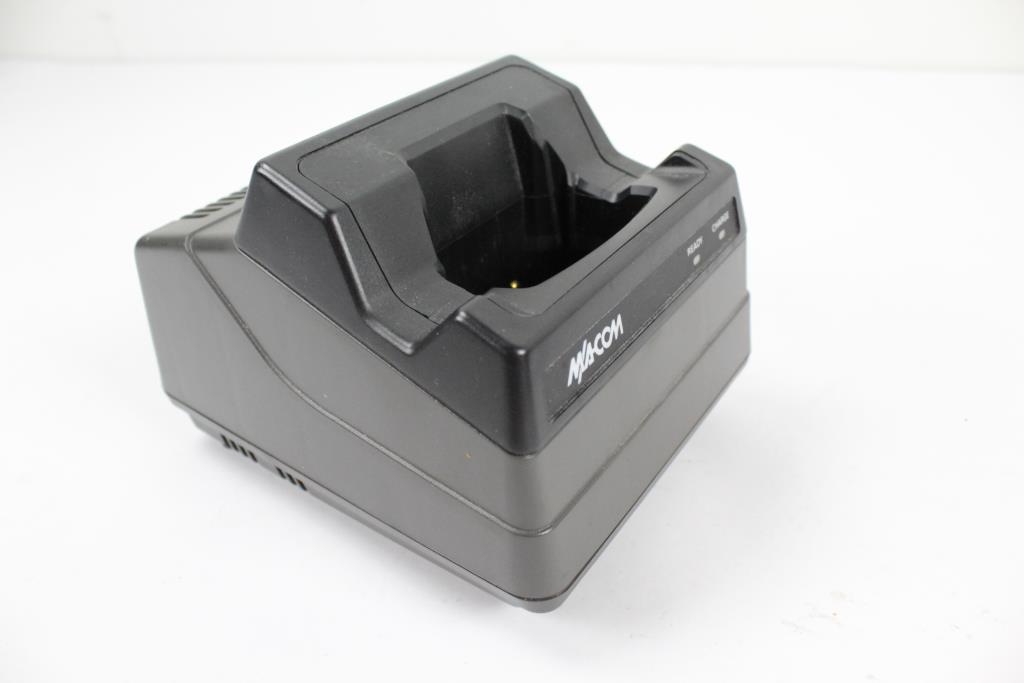 Harris CH-104560 Battery Chargers, 9 Items | Property Room