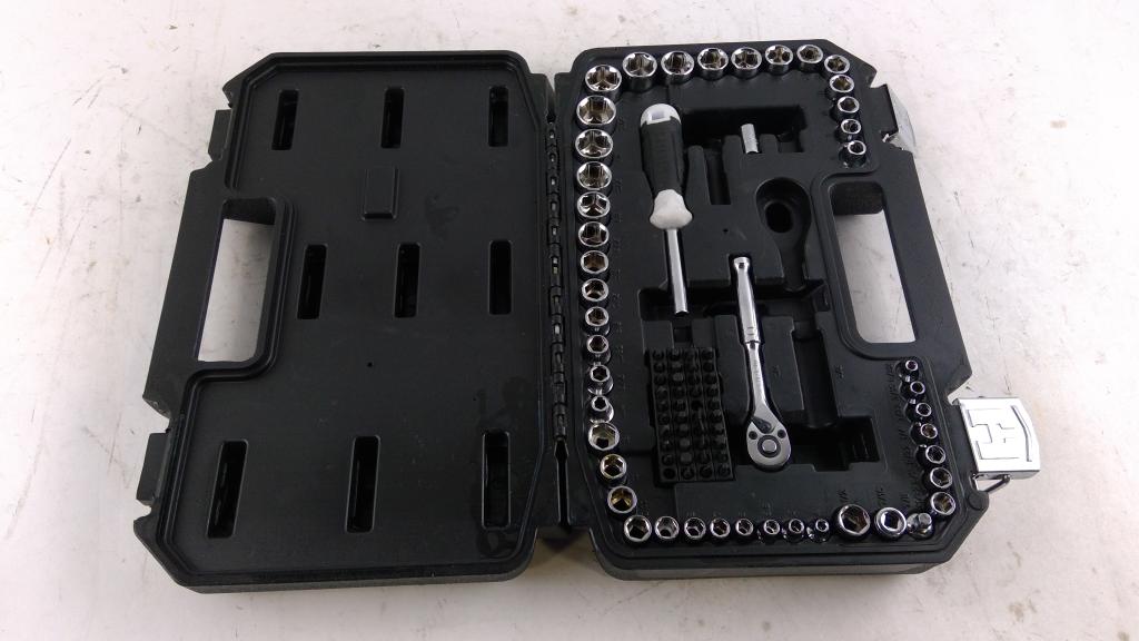 Hart 90pc Mechanics Tool Set And More 2 Pieces | Property Room