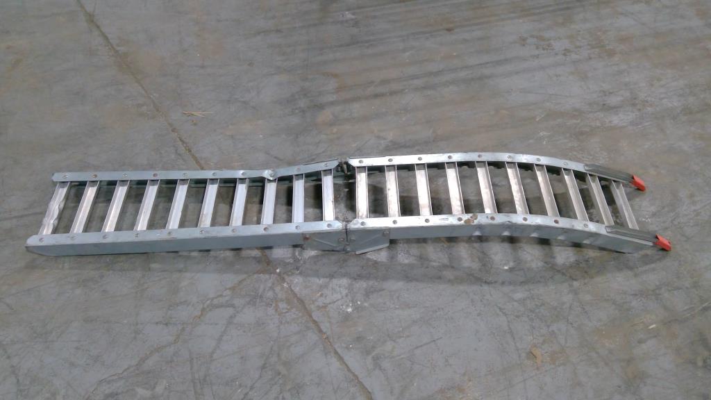 Haul Master Folding Aluminum Arched Ramp | Property Room