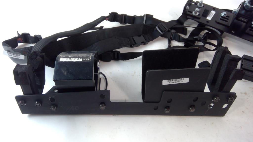 Havis Computer Mount And More, 4+ Pieces | Property Room