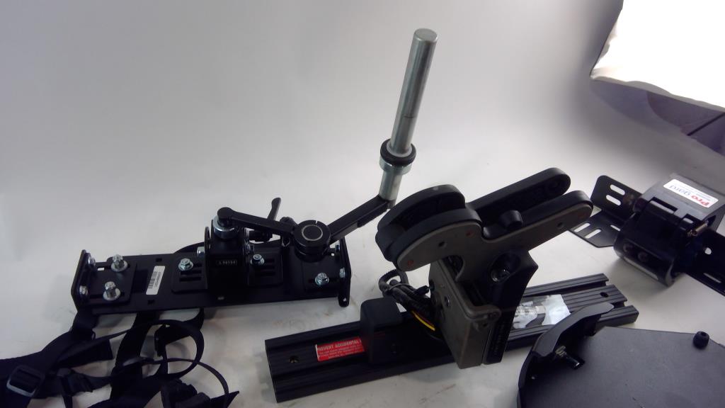 Havis Computer Mount And More, 4+ Pieces | Property Room