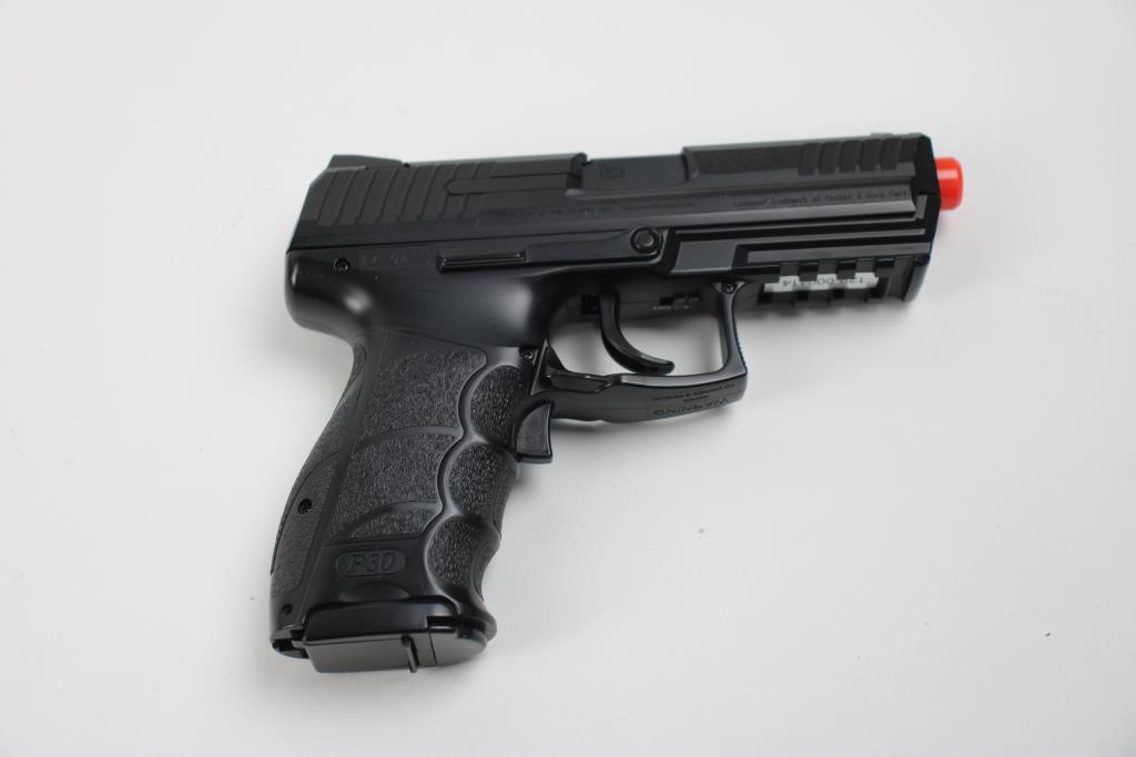 Heckler & Koch P30 Airsoft Gun + 10,000 Colt 6mm Rounds | Property Room