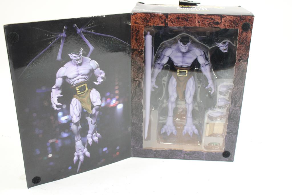 Hellraiser Ultimate Pinhead, Marvel Legends Rogue, Gargoyles Goliath ...