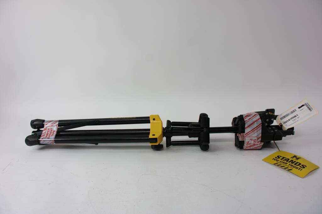 Hercules Auto Grip Triple Guitar Stand, Black & Yellow | Property Room