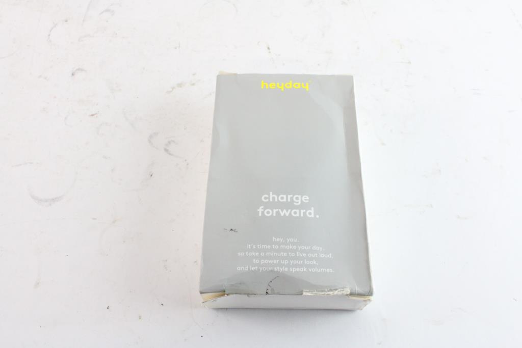 HeyDey Dual Wireless Charging Pad | Property Room